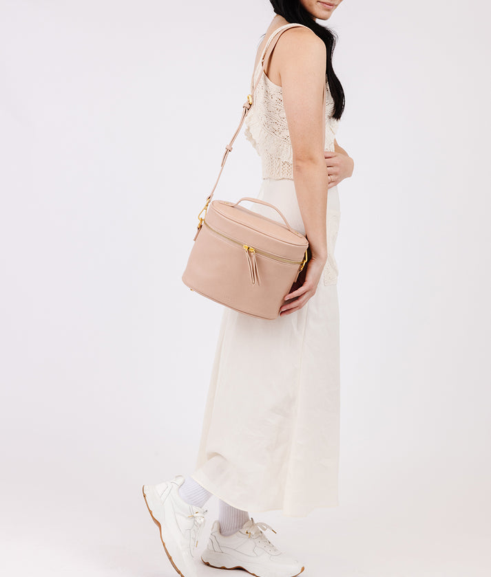 The Train Case - Warm Blush – Fawn Design